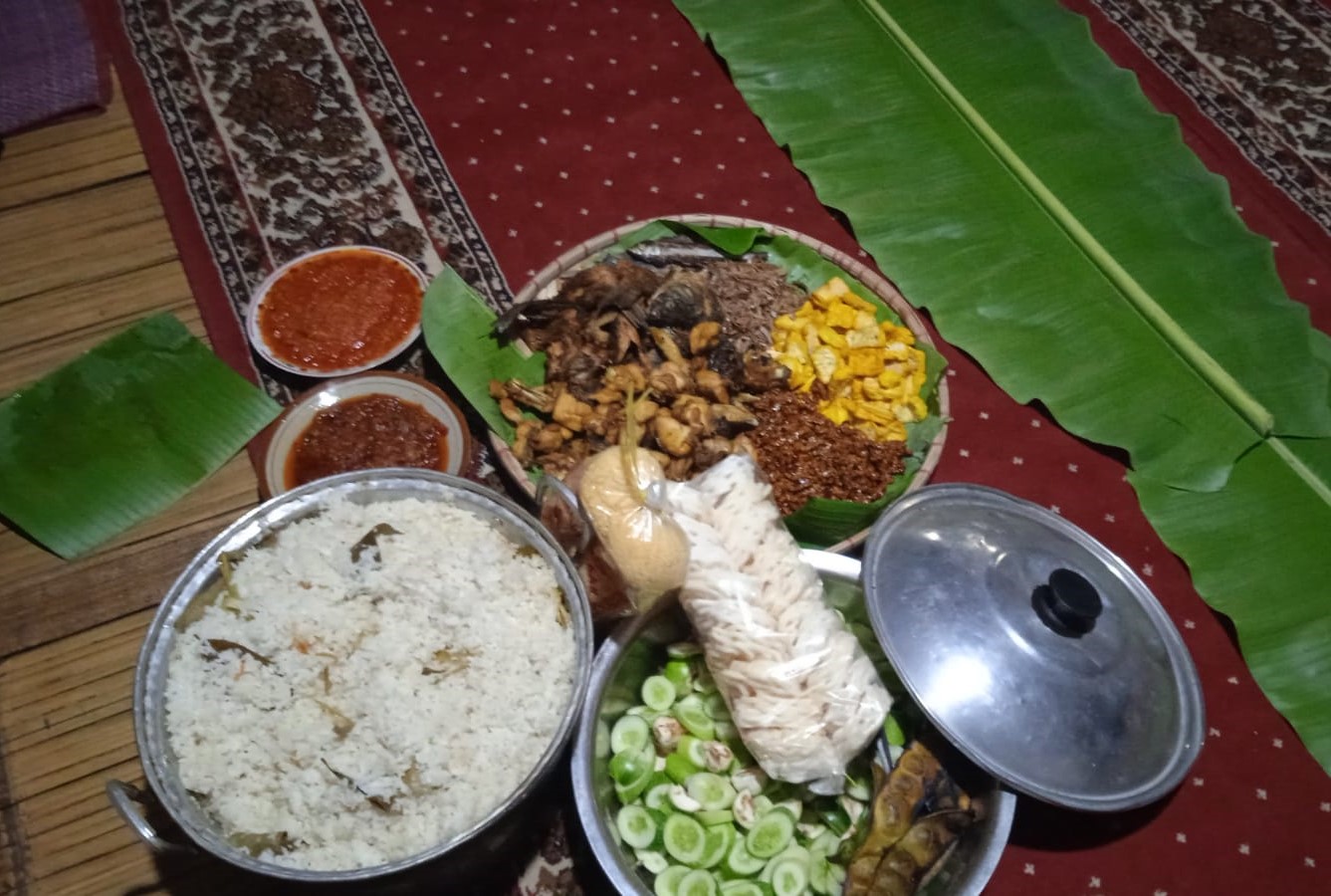 Upaya Mahasiswa Sunda Melestarikan Tradisi Cucurak di Perantauan