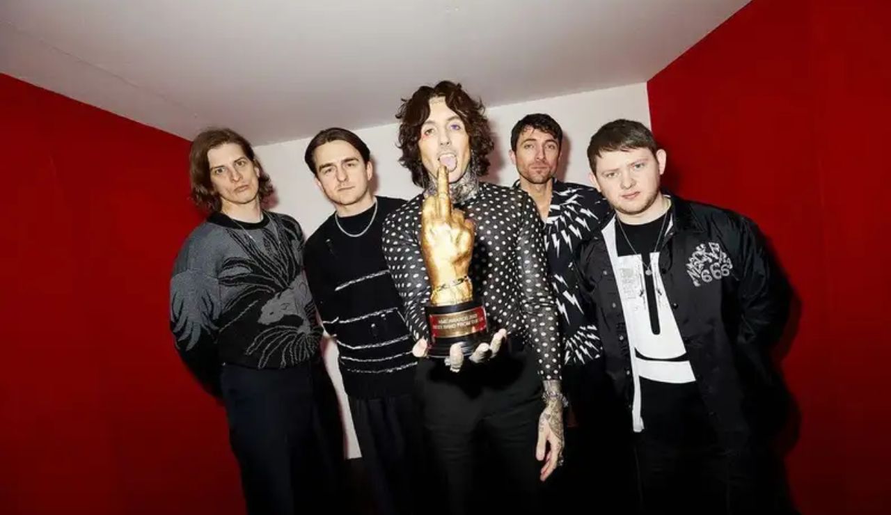 Dochi PWG Bocorkan Tanggal Konser BMTH di Indonesia!